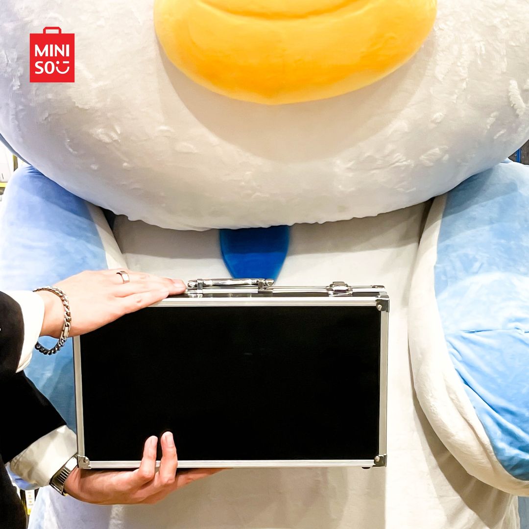 Miniso Diamond Hunt!! Who do you think got the special surprise first ...